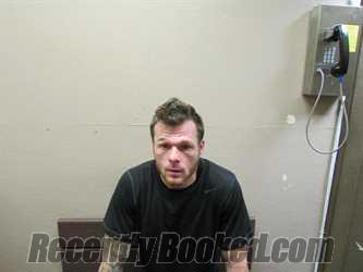 Recent Booking / Mugshot for Derek Keith Kinder in Bollinger County ...