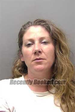 Recent Booking / Mugshot for FELICIA DAWN MCLEAN in Buchanan County ...