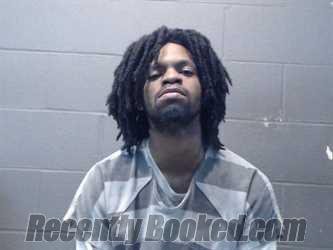 Recent Booking / Mugshot for Deangelo J Wallace in Cooper County, Missouri