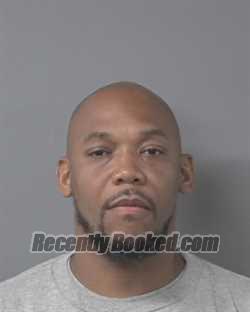 Recent Booking / Mugshot for TRAVIS TRAVON BATTS in Wilson County ...
