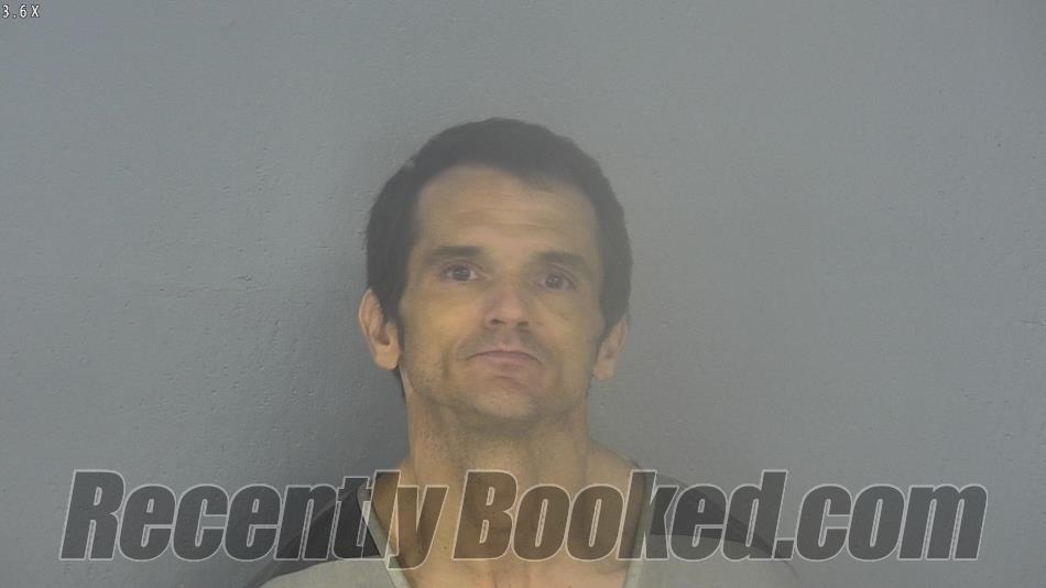 Recent Booking / Mugshot for CHRISTOPHER LEE HENDON in Greene County ...