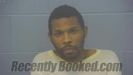 Recent Booking / Mugshot for DERRICK DESHAWN WALKER in Greene County ...