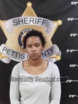 Recent Booking / Mugshot for JAMIKA YOUNT in Pettis County, Missouri