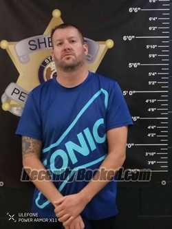 Recent Booking / Mugshot for EVAN CUMMINS in Pettis County, Missouri