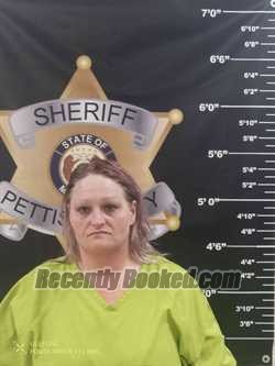 Recent Booking / Mugshot for AMANDA AYER in Pettis County, Missouri