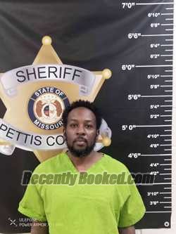 Recent Booking / Mugshot for CHRISTOPHER BROWN in Pettis County, Missouri