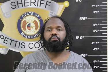 Recent Booking / Mugshot for ROBERT JACKSON in Pettis County, Missouri