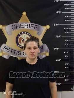 Recent Booking / Mugshot for ELIZABETH DAVIS in Pettis County, Missouri
