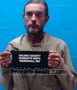 Recent Booking / Mugshot for Thomas Gerald Snow in Saline County, Missouri