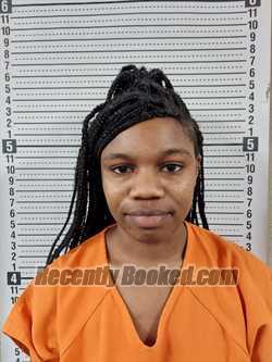 Recent Booking / Mugshot for SIMYA SHANICE HARRIS in Scott County, Missouri