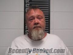 Recent Booking / Mugshot for Travis Eric Beechler in Stone County, Missouri