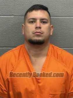 Recent Booking / Mugshot for AARON SCOTT SHIRLEY in Bee County, Texas