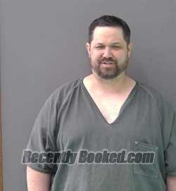 Recent Booking / Mugshot for TRAVIS MILLER WALDING in Bell County, Texas