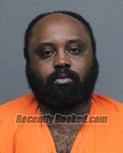 Recent Booking / Mugshot for KESHAWN DEIRON WICKWARE in Bowie County, Texas