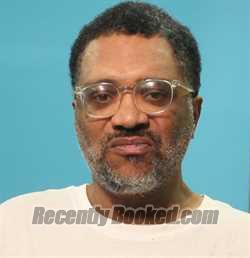 Recent Booking / Mugshot for Russell Antoine Robinson in Brazoria ...