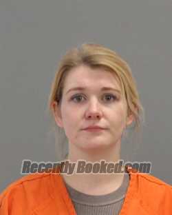 Recent Booking / Mugshot for LAYNE ELIZABETH TRAYLOR in Brazos County ...