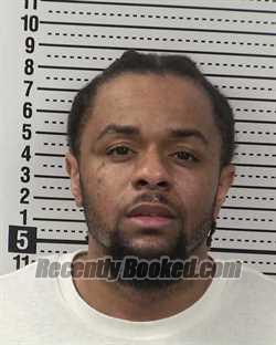Recent Booking / Mugshot for DERRICK ANTHONY SIMS in Dona Ana County, New Mexico