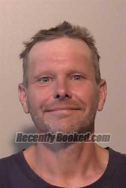 Recent Booking / Mugshot for Christopher Michael Travis in Niagara ...