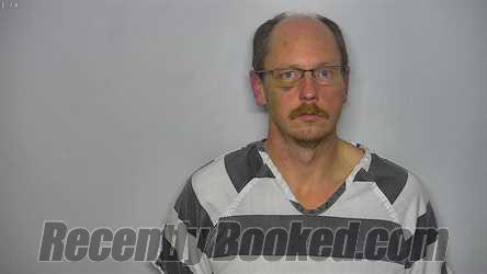 Recent Booking / Mugshot for DWIGHT JOSEPH HUNOLD in Burleigh County ...