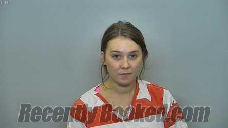Recent Booking / Mugshot for MADISON RAEANN LANG in Burleigh County ...