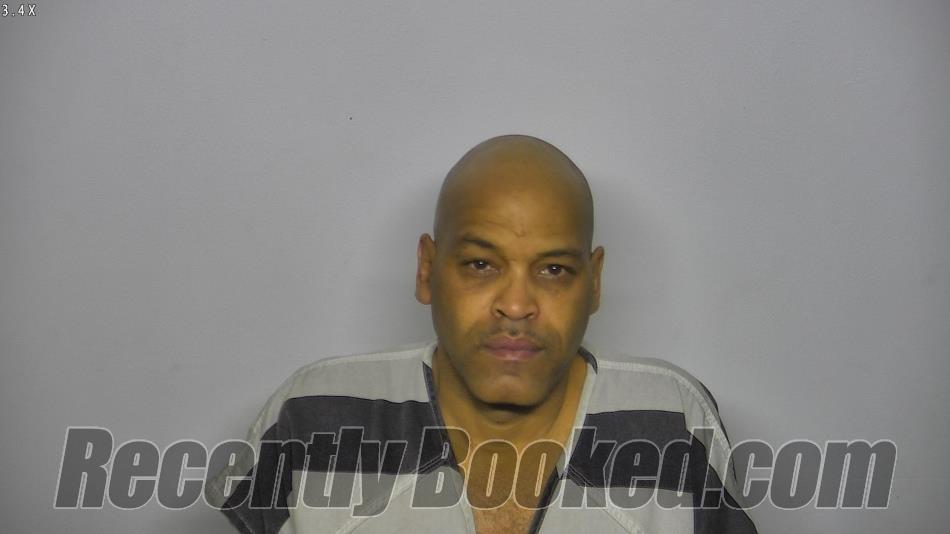 Recent Booking / Mugshot for ORLANDO DARNELL GLOVER in Burleigh County ...