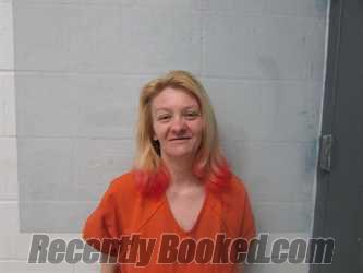 Recent Booking / Mugshot for CRYSTAL LYNN MCLEOD in Beckham County ...