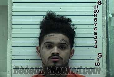 Recent Booking / Mugshot for RAYMOND IVAN MUNOZ in Comanche County ...