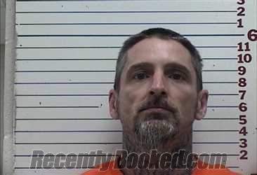 Recent Booking / Mugshot for GIOVANNI W CARTER ZUMWALT in Comanche ...