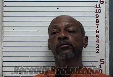 Recent Booking / Mugshot for LLOYD WALTER BUTLER in Comanche County ...