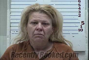 Recent Booking / Mugshot for GEREA CAROL HENDRICKS in Comanche County ...