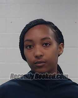 Recent Booking / Mugshot for Ciana Shonne Armour in Collin County, Texas