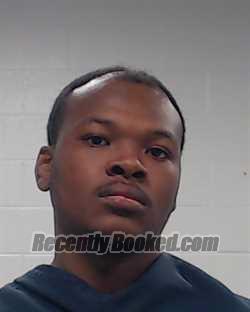 Recent Booking / Mugshot for ROBERT RAMON JR COTTEN in Collin County, Texas