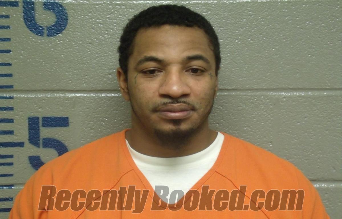 Recent Booking / Mugshot for DEANGELO WAYNE JONES in Logan County, Oklahoma