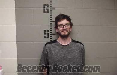 Recent Booking / Mugshot for HUNTER SCOTT WHITE in Logan County, Oklahoma
