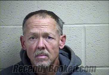 Recent Booking / Mugshot for LANCE ALLEN COMPTON in Pottawatomie County ...