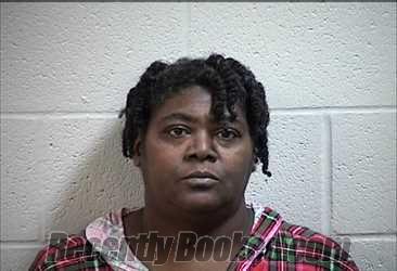 Recent Booking / Mugshot for TONIA RENEE KING in Pottawatomie County ...