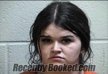 Recent Booking / Mugshot for CALEY RENEE BABB in Pottawatomie County ...