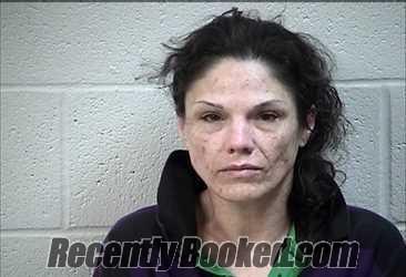 Recent Booking / Mugshot for STEPHENIE JOY HUETT in Pottawatomie County ...