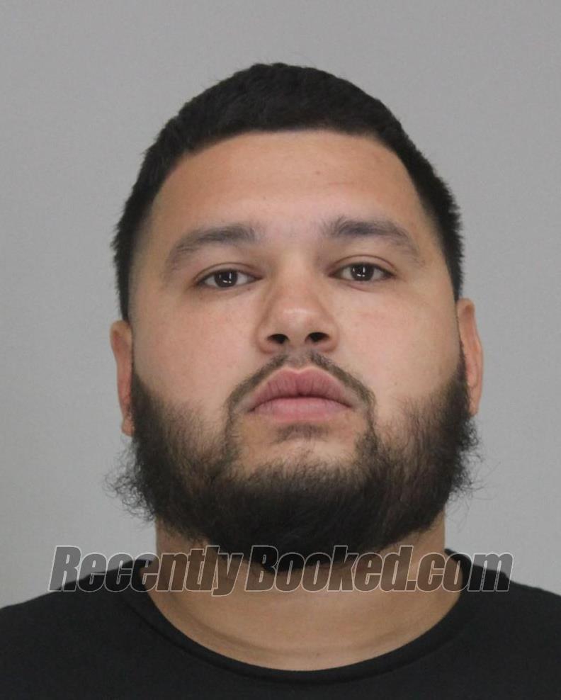 Recent Booking / Mugshot for EDGAR CASTILLO in Dallas County, Texas
