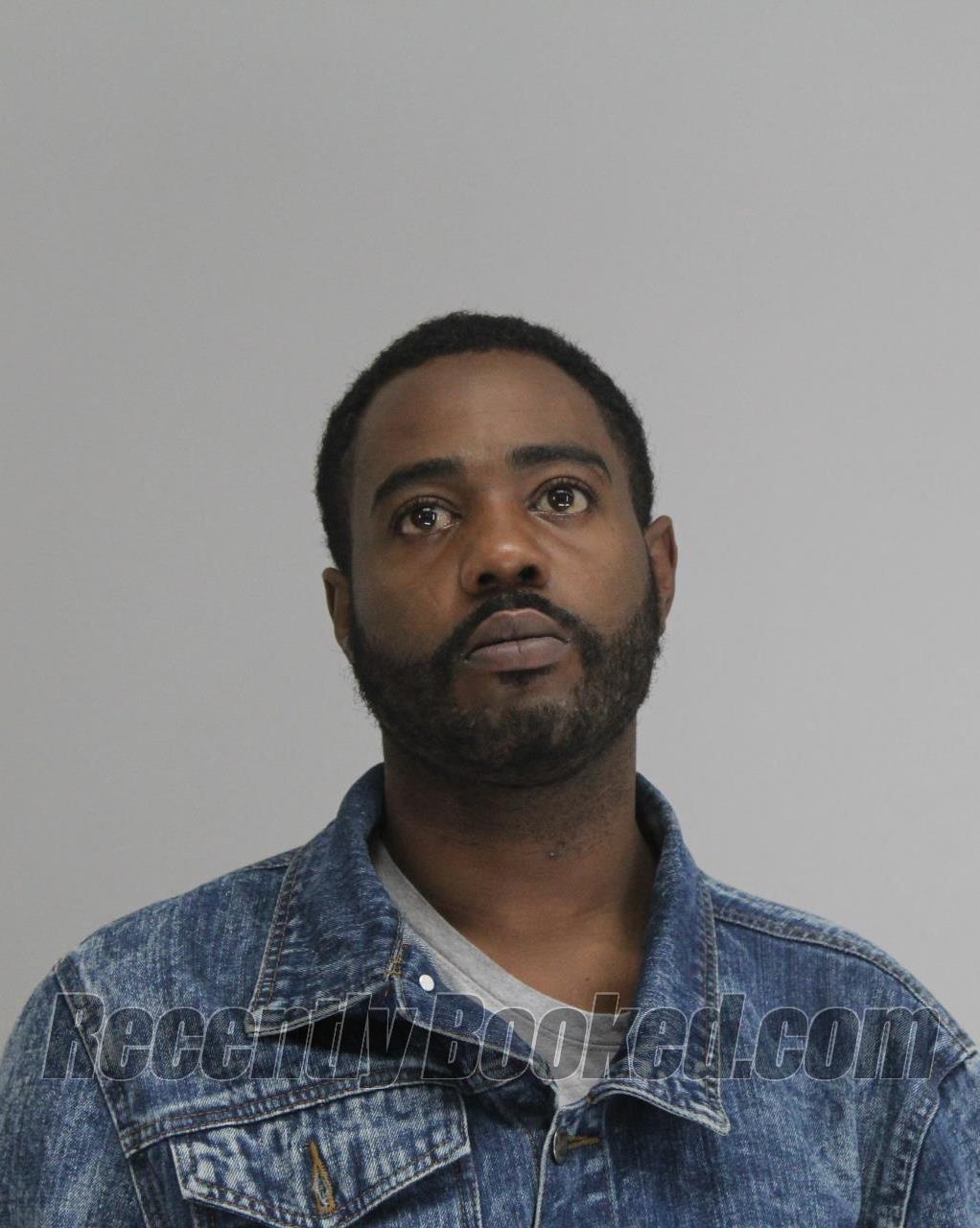 Recent Booking / Mugshot for LADARIUS THOMAS in Dallas County, Texas