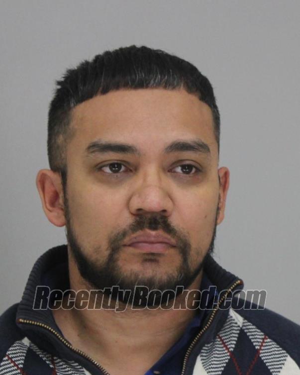 Recent Booking / Mugshot for JOHNNY REYES in Dallas County, Texas