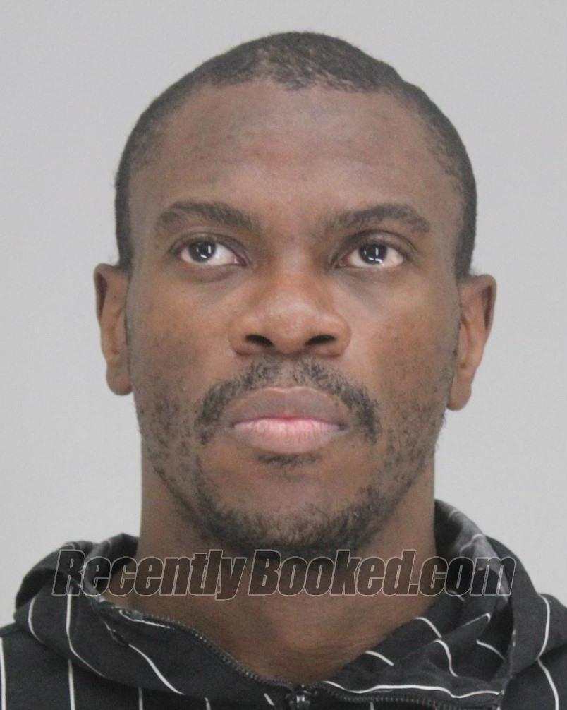 Recent Booking / Mugshot for JONATHAN FLAKES in Dallas County, Texas