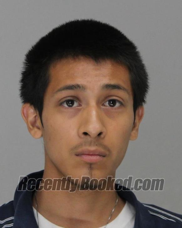 Recent Booking / Mugshot for EDGAR HERNANDEZ in Dallas County, Texas