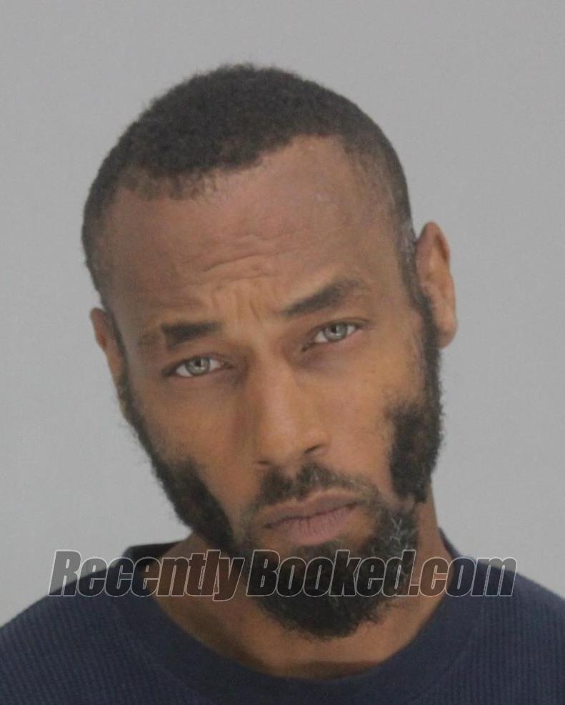 Recent Booking / Mugshot for KEVIN HICKS in Dallas County, Texas