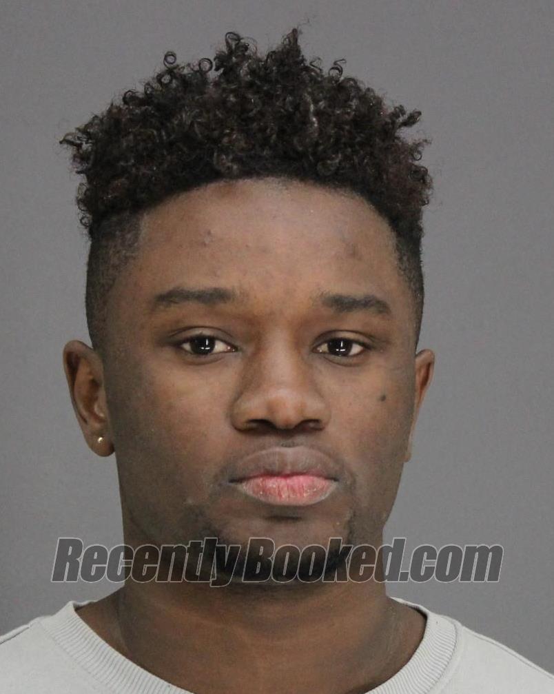 Recent Booking / Mugshot for KRISTOFF EDWARDS in Dallas County, Texas