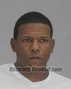 Recent Booking / Mugshot for LAZARO GUZMAN in Dallas County, Texas