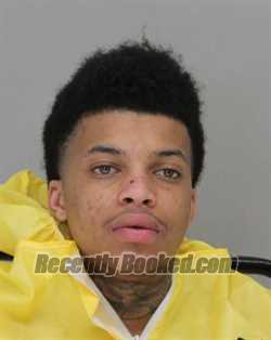 Recent Booking / Mugshot for MALIK BROWN in Dallas County, Texas