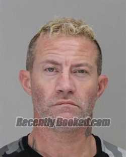 Recent Booking / Mugshot for ROBERT BENGE in Dallas County, Texas