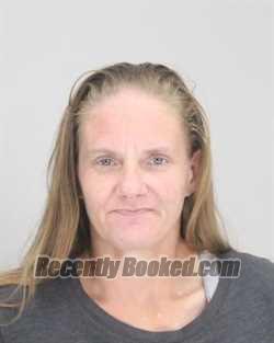 Recent Booking / Mugshot for CARLIE ESTES in Dallas County, Texas