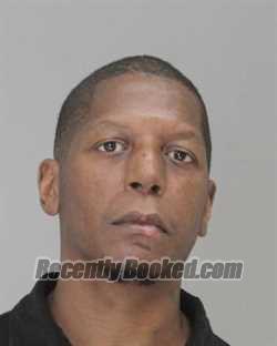 Recent Booking / Mugshot for DECHENTRIC FRANKLIN in Dallas County, Texas